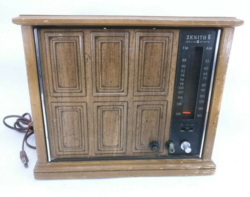 Vintage Zenith Solid State AM FM Table Top Radio Wood Case 2-3312 Works ...