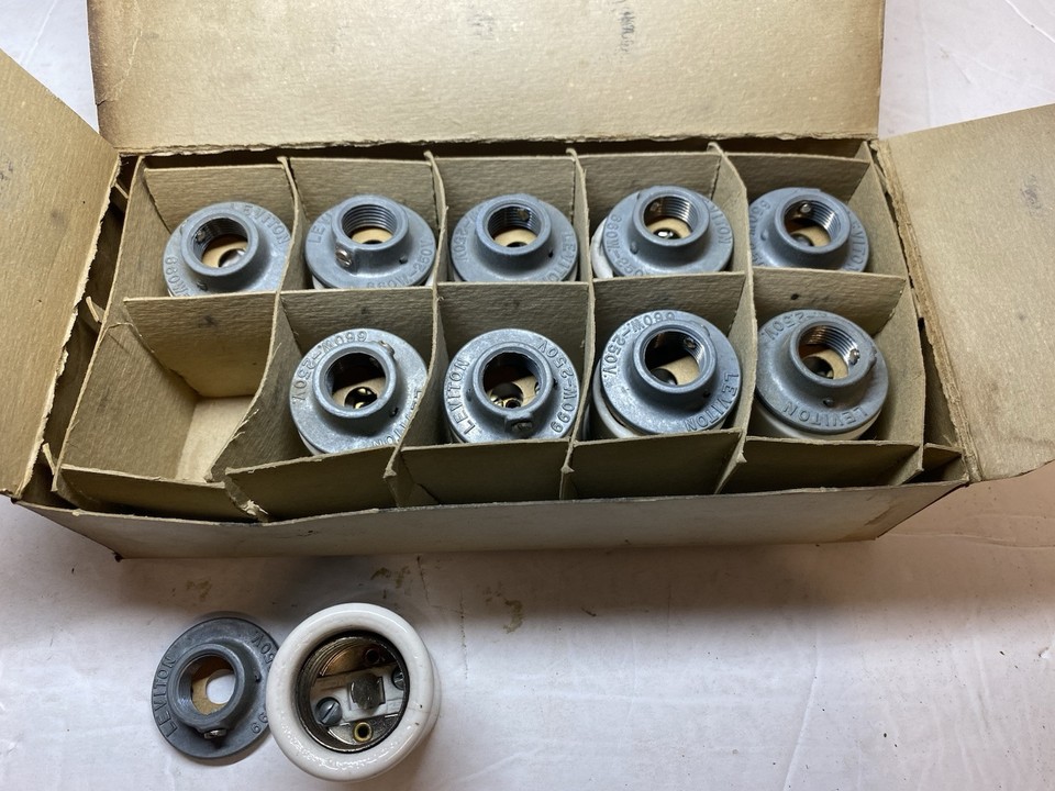 Vintage Box Of 10 Leviton Porcelain Keyless Sockets 660w 250v NOS | eBay