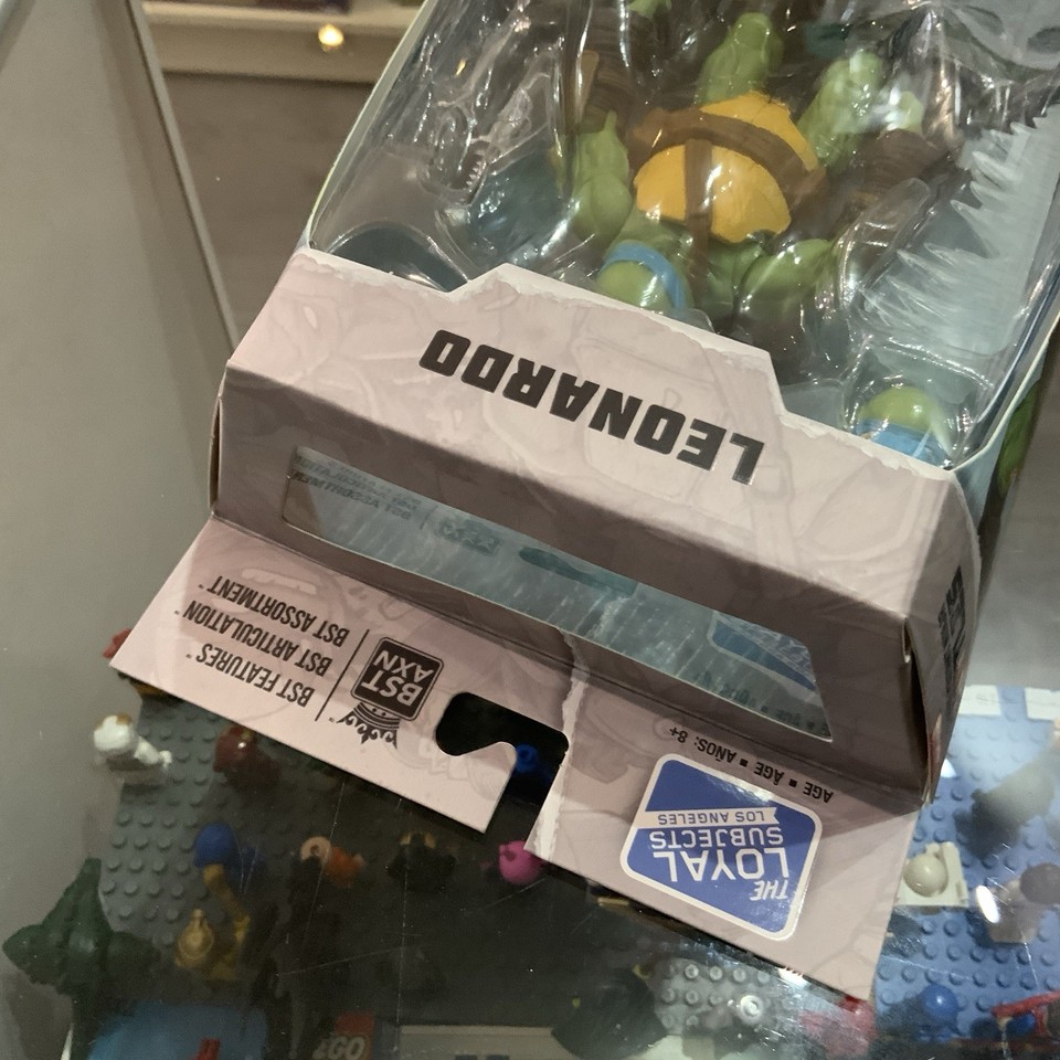 BST AXN TMNT Leonardo Teenage Ninjas Turtles Comic Book Action Figure ...