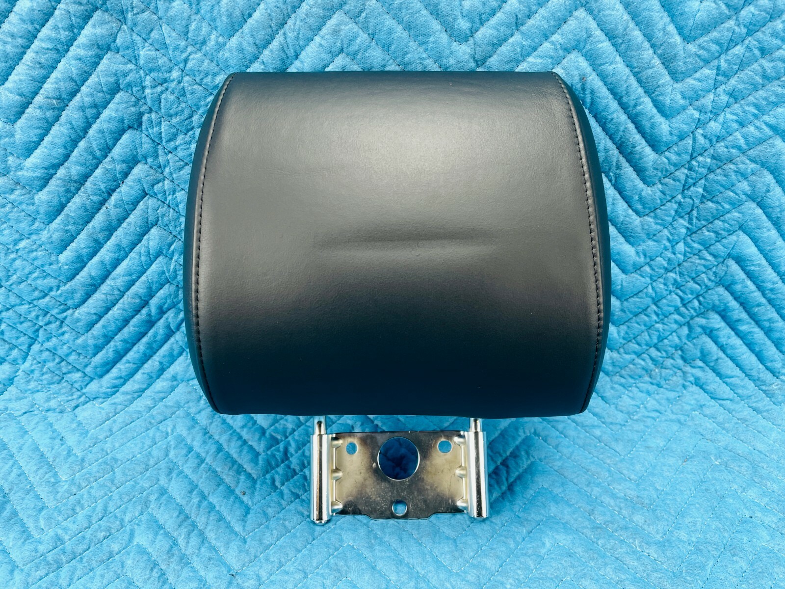 Lexus LS400 Rear Seat Center Headrest Black: LF27 1998 1999 2000 OEM | eBay