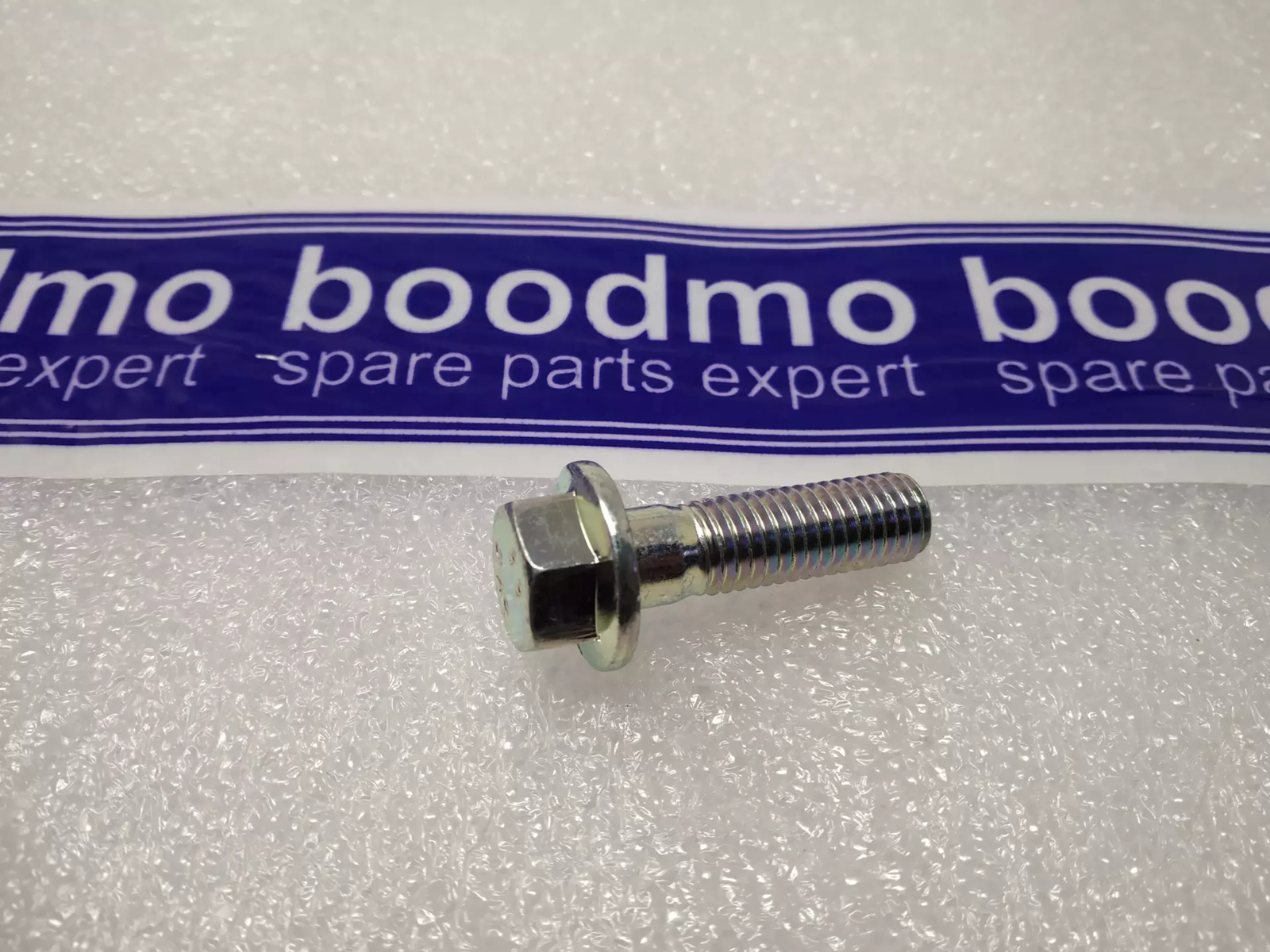 Bolt for MAHINDRA JEETO, MARAZZO, MAXXIMO, SUPRO, SUPRO TRUCK, XUV 500 ...