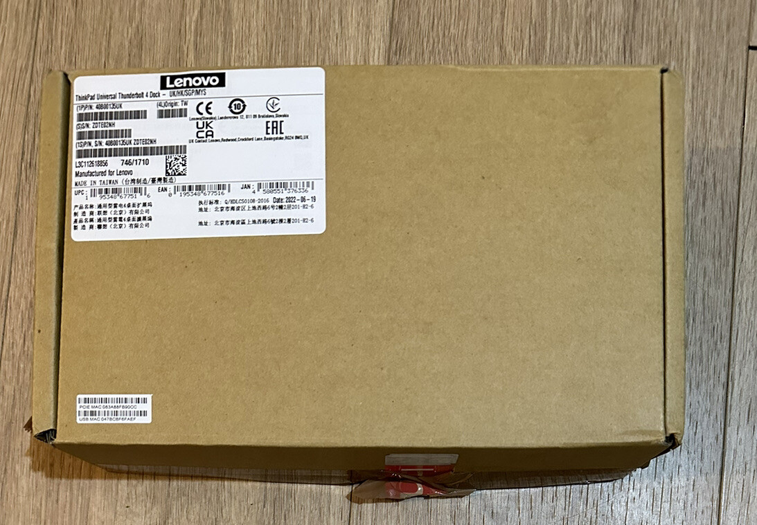 Lenovo ThinkPad Universal Thunderbolt 4 Docking Station - 40B00135UK ...