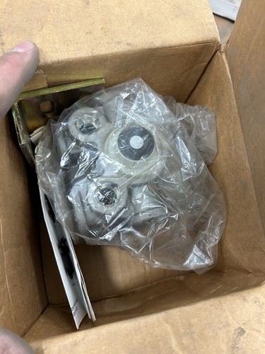 International Bendix Valve Assembly 1685644C91 for sale online | eBay