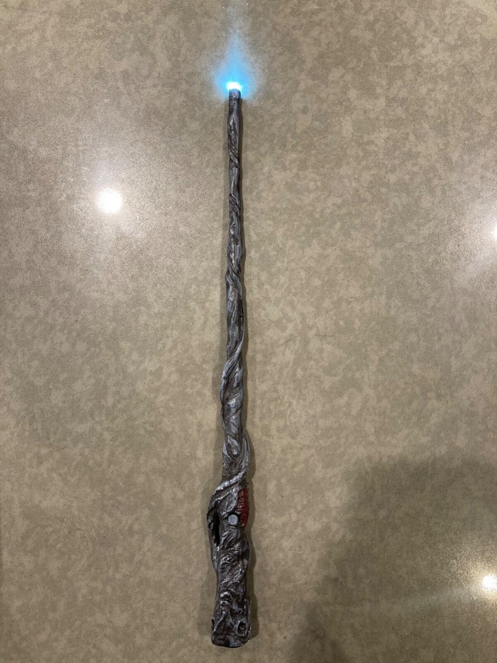 Mad Eye Moody Light-Up LED Magic Wand Harry Potter Hogwarts Adventure ...