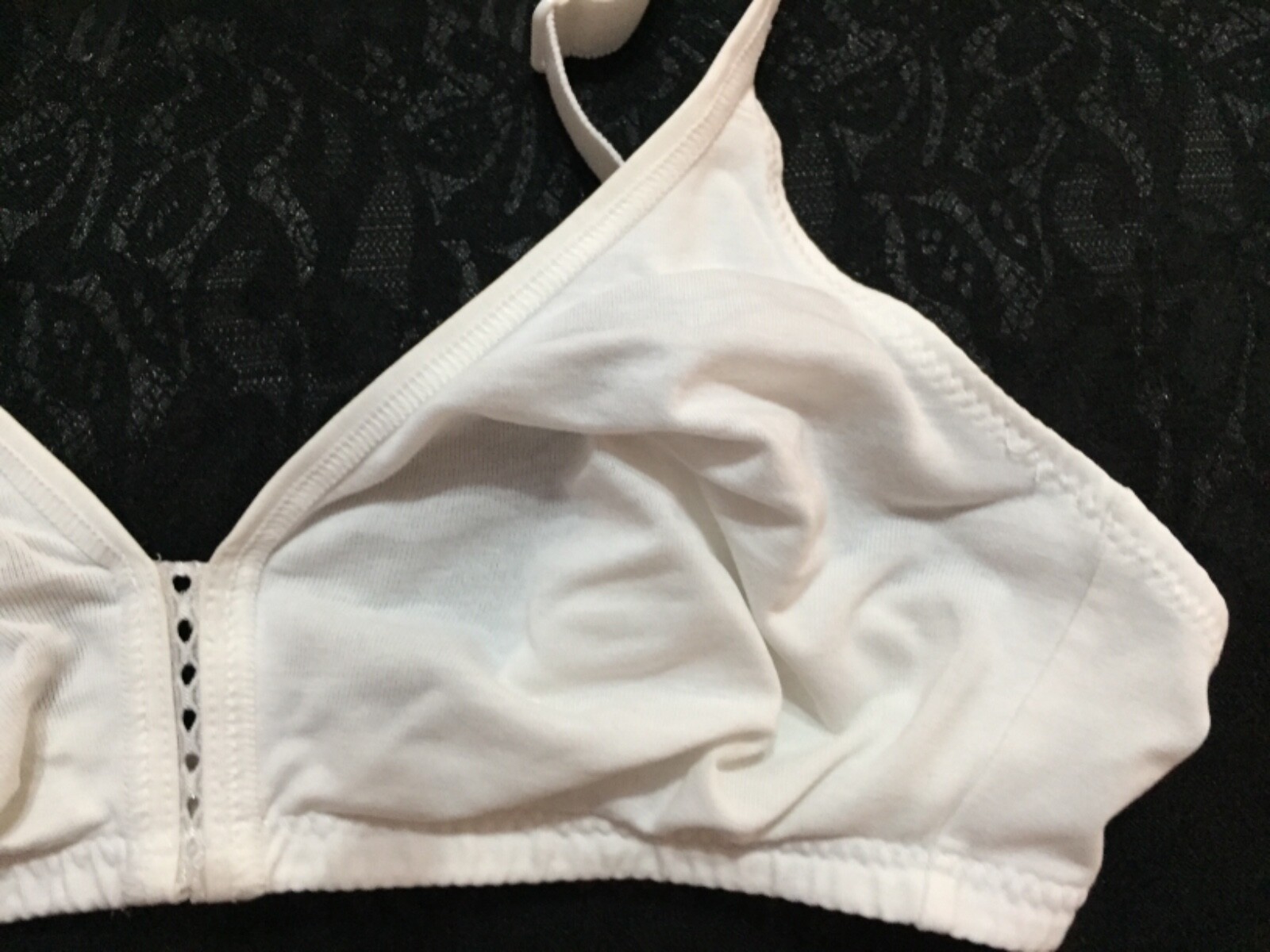 Triumph Bra size it 1b us 32b eu 70b Unpadded wireless white | eBay