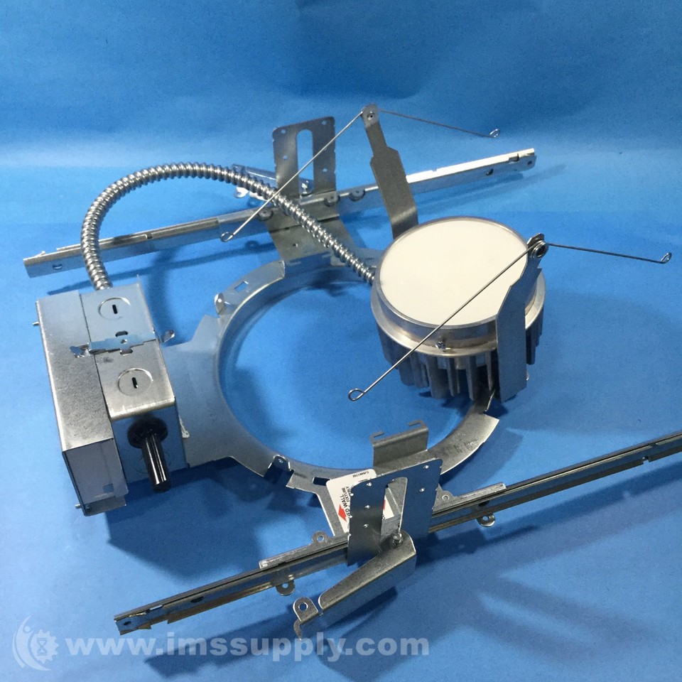 Acuity Brands, Inc. EVO 40/25 8 MWD 120 EZ10 HSG Fixture FNOB | eBay