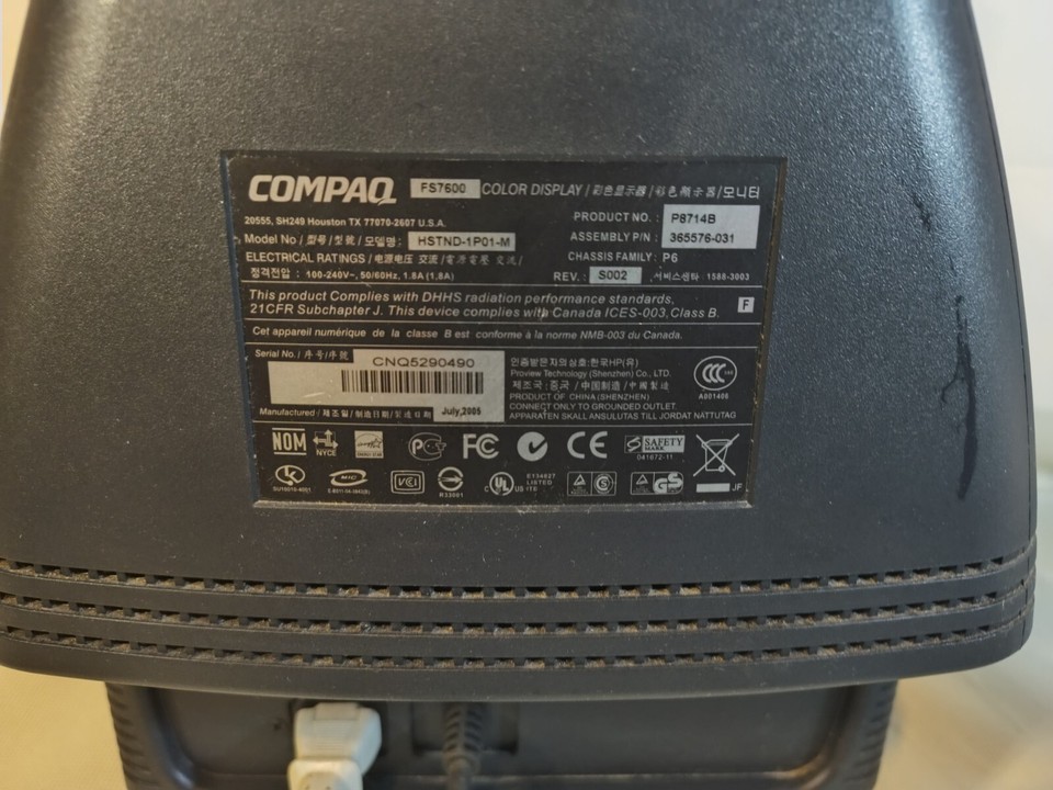 HP Compaq FS7600 17" CRT VGA Monitor 1280 x 1024 60Hz Retro Gaming Flat ...