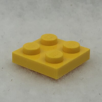 LEGO 3022 Yellow Plate 2 x 2 (x1) | eBay
