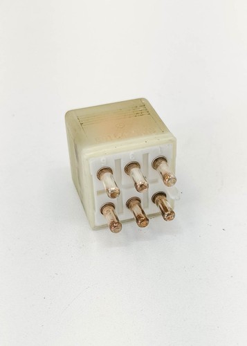 MERCEDES-BENZ SL R129 0015427819 Relais 3.00 Petrol 170kw 1993 15079349 ...