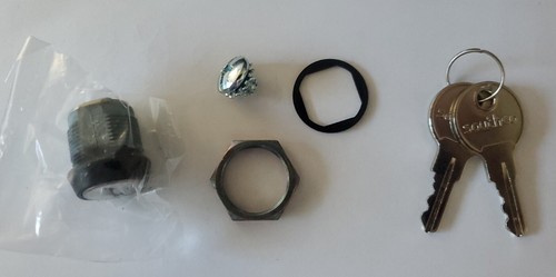 Southco CM-2-1B101-2SB Cam Lock Latch Chrome Plated Black Housing New ...