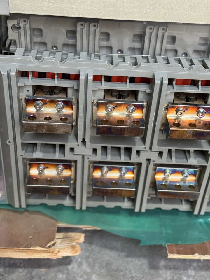 SCHNEIDER NW25 H1 MASTERPACT AIR CIRCUIT BREAKER NW25H14PMDO5.0E ...