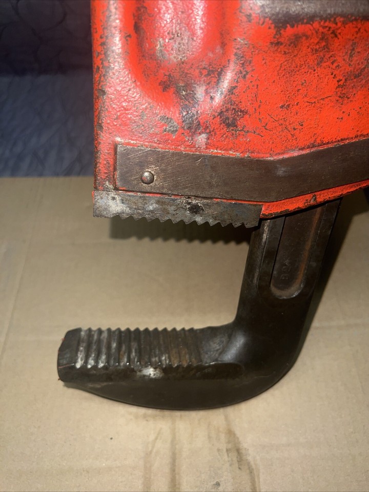 Genuine Ridgid 48" Pipe Wrench 4 foot RIDGID Straight PIPE WRENCH EUC ...
