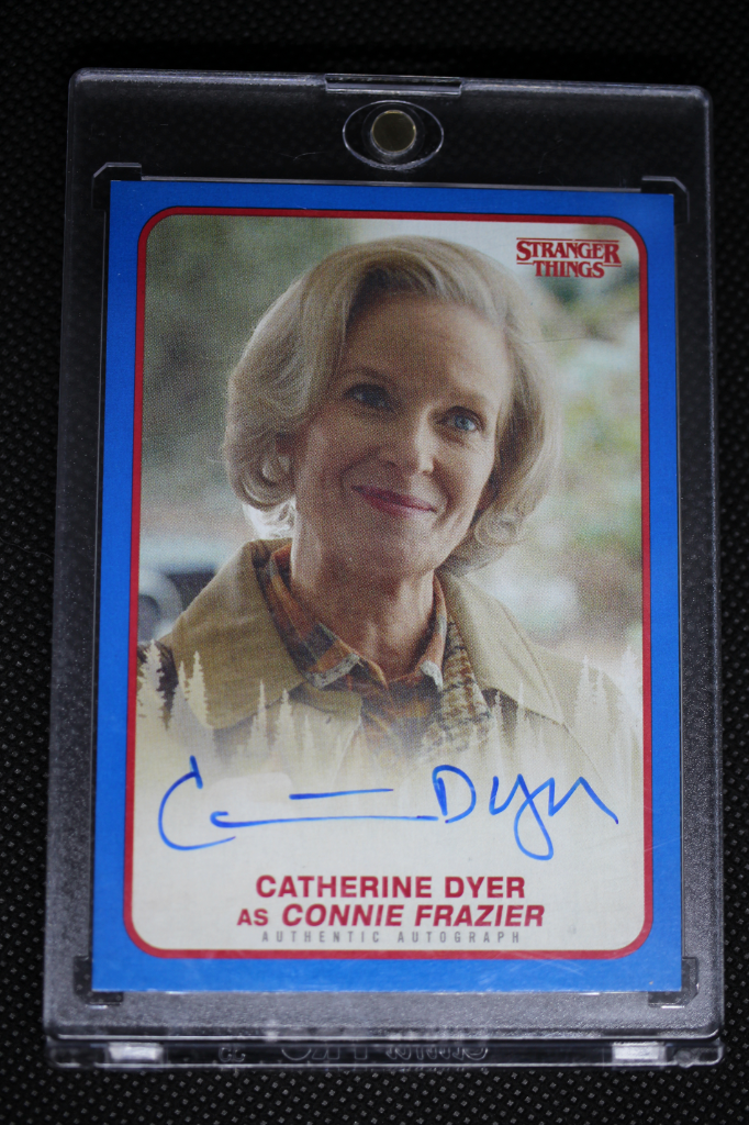 BLUE /10 2018 TOPPS Stranger Things Season 1 Catherine Dyer Connie ...