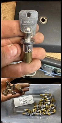 100 locks 2 keys MOST Bulk GUMBALL CANDY Vending Machine Oak ...