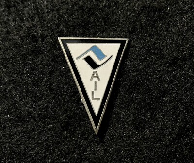 VAIL Vintage Ski Pin Badge COLORADO Resort Souvenir Travel Lapel MADE ...