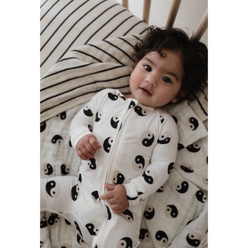 Forever French Black & White Yin Yang | eBay