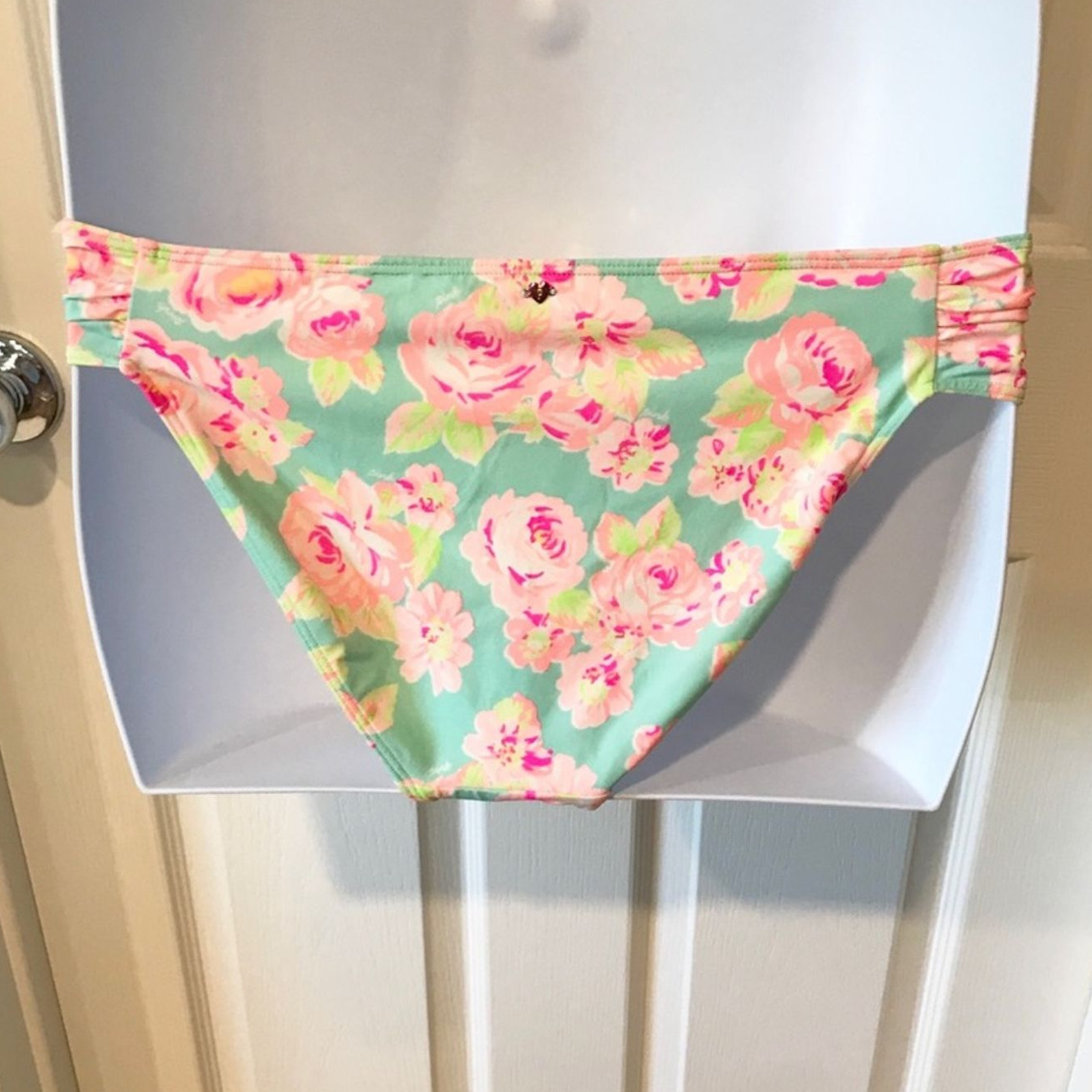Pink Victoria’s Secret Aqua Pink Bikini bottoms L - Gem