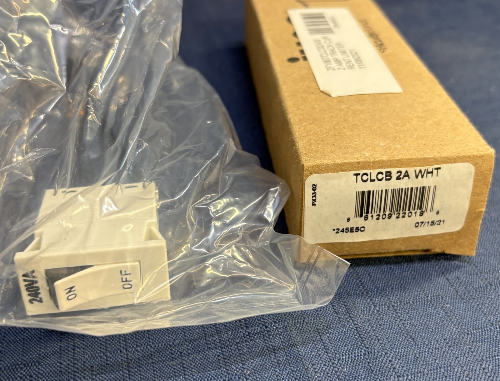 Juno TCLCB 2A WHT Track Current Limiting Circuit Breaker 240VAC 2A ...