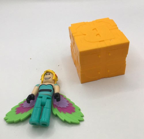 Roblox Celebrity Collection Fashion Icon W/Yellow Box | eBay