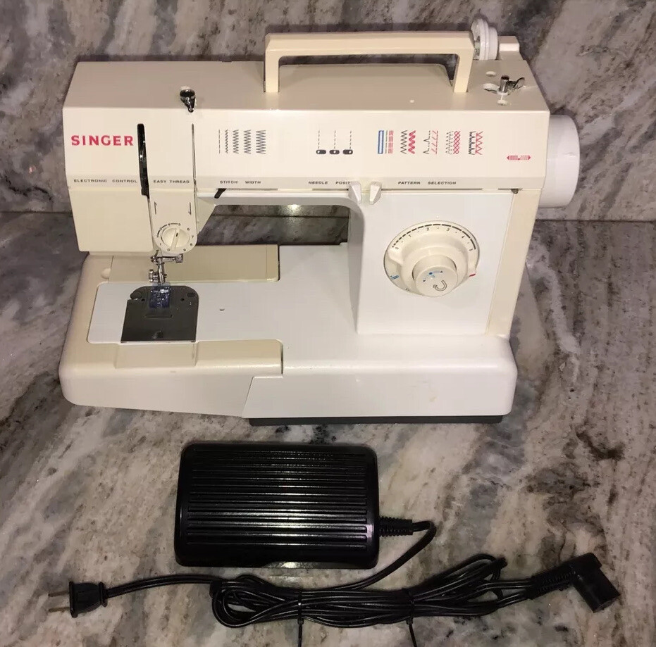 Singer Sewing Machine School Model 5830C W/ Foot Pedal-Very Clean-SHIPS ...