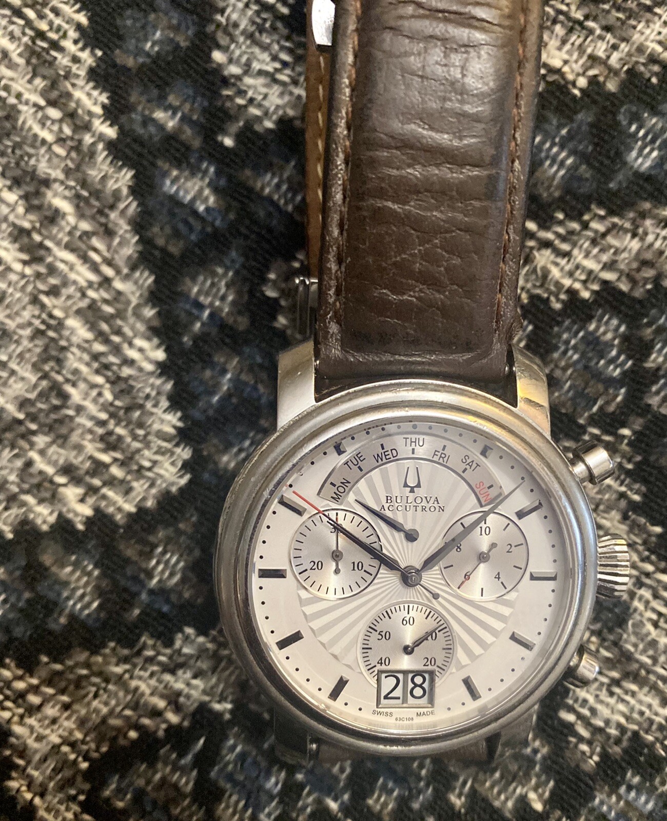 Mens' Bulova Accutron, Swiss Made Quartz, 63C108 Sapphire Crystal Day ...