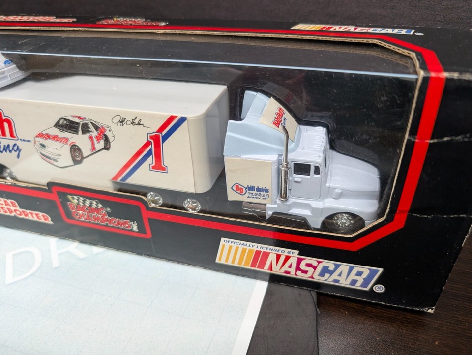1:64 #1 JEFF GORDON BABY RUTH RACING CHAMPIONS TRANSPORTER HAULER 1992 ...