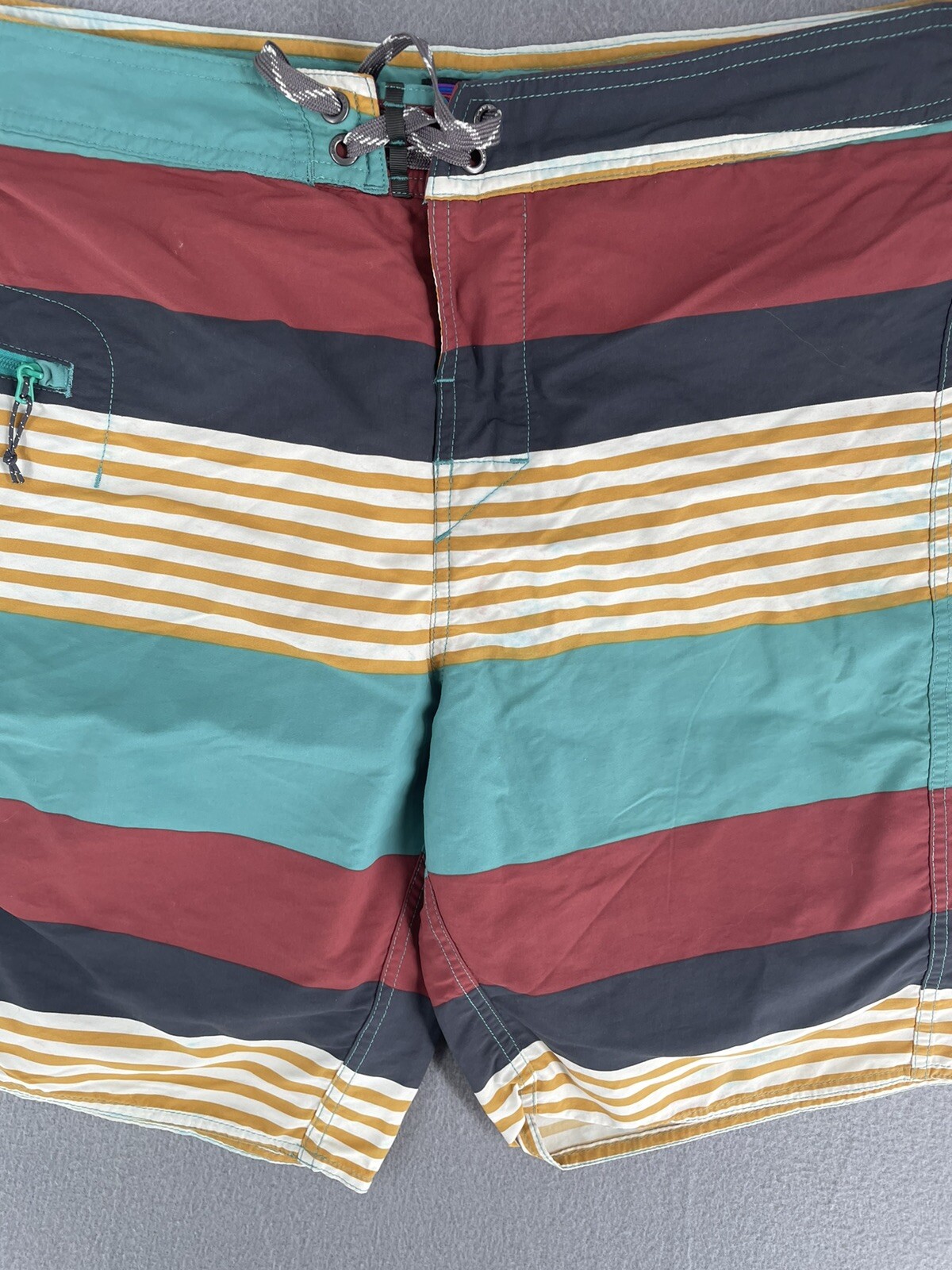 Patagonia Common Threads Shorts Men’s 34 Board Long Retro Striped ...