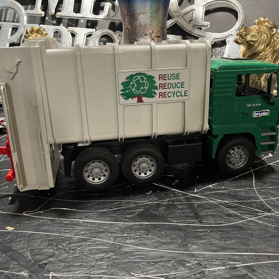 Bruder Rear Loading Recycling Trash Garbage Truck Green Cab USED | eBay