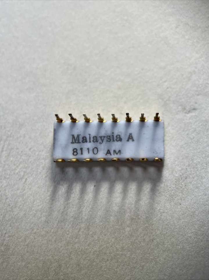 Vintage Intel C3405 3-bit Bipolar Control Register White Ceramic Gold ...