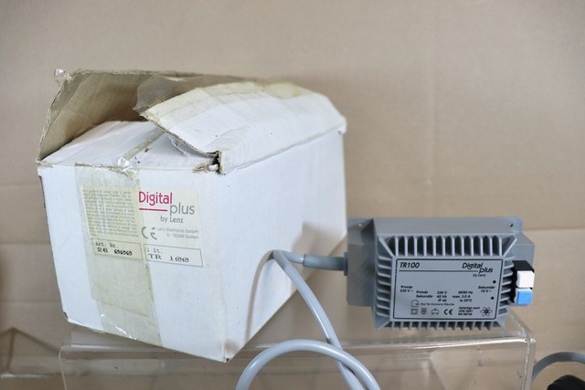 Lenz TR 100 Digital Plus Tren Controlador Transformador 230V 50-60 Hz ...