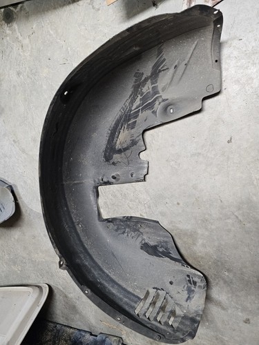 2005-2010 CHRYSLER 300C Rear Passenger WHEEL ARCH LINING FENDER | eBay