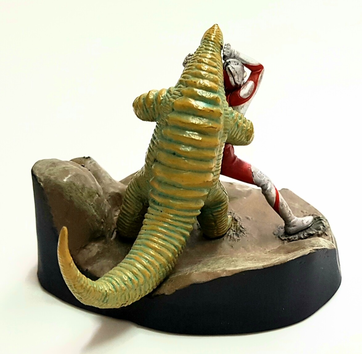 Ultraman Diorama Ultraman vs Red King Figure Bandai | eBay