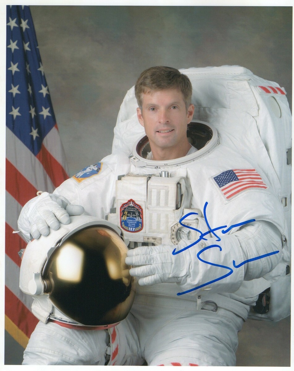 Astronaut Steve Swanson Nasa 3 Russian And American Astronauts Return