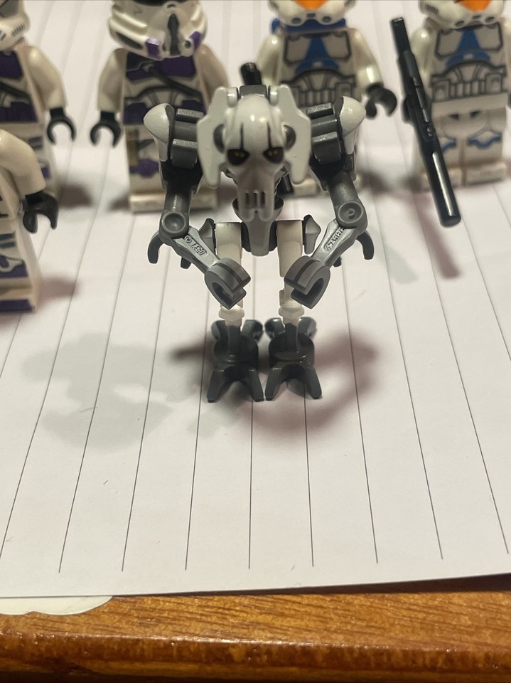 Lego Star Wars 40558 Clone Command Stations, General Grievous, & 4 ...