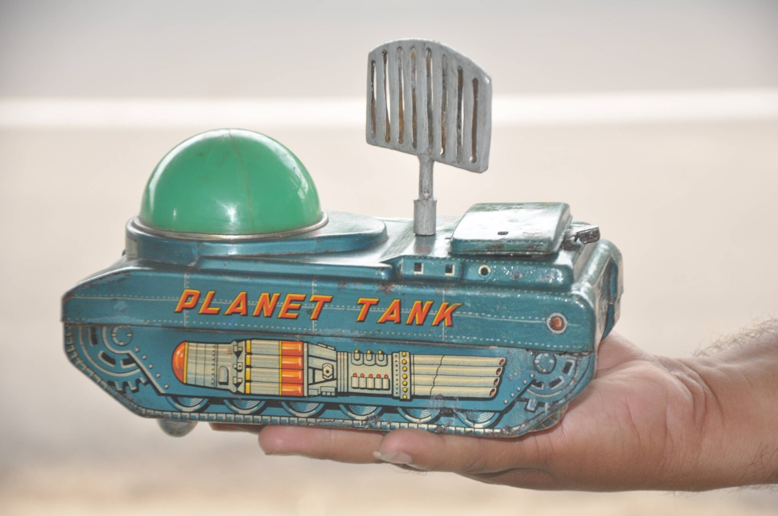Vintage Battery MT Trademark Space Planet Tank Litho Tin Toy,Japan ...