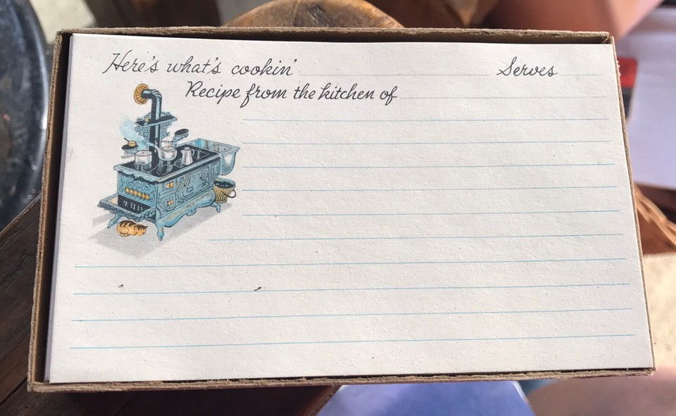 Vintage Box Of 33 CURRENT Here's What's Cookin Recipe Cards | eBay
