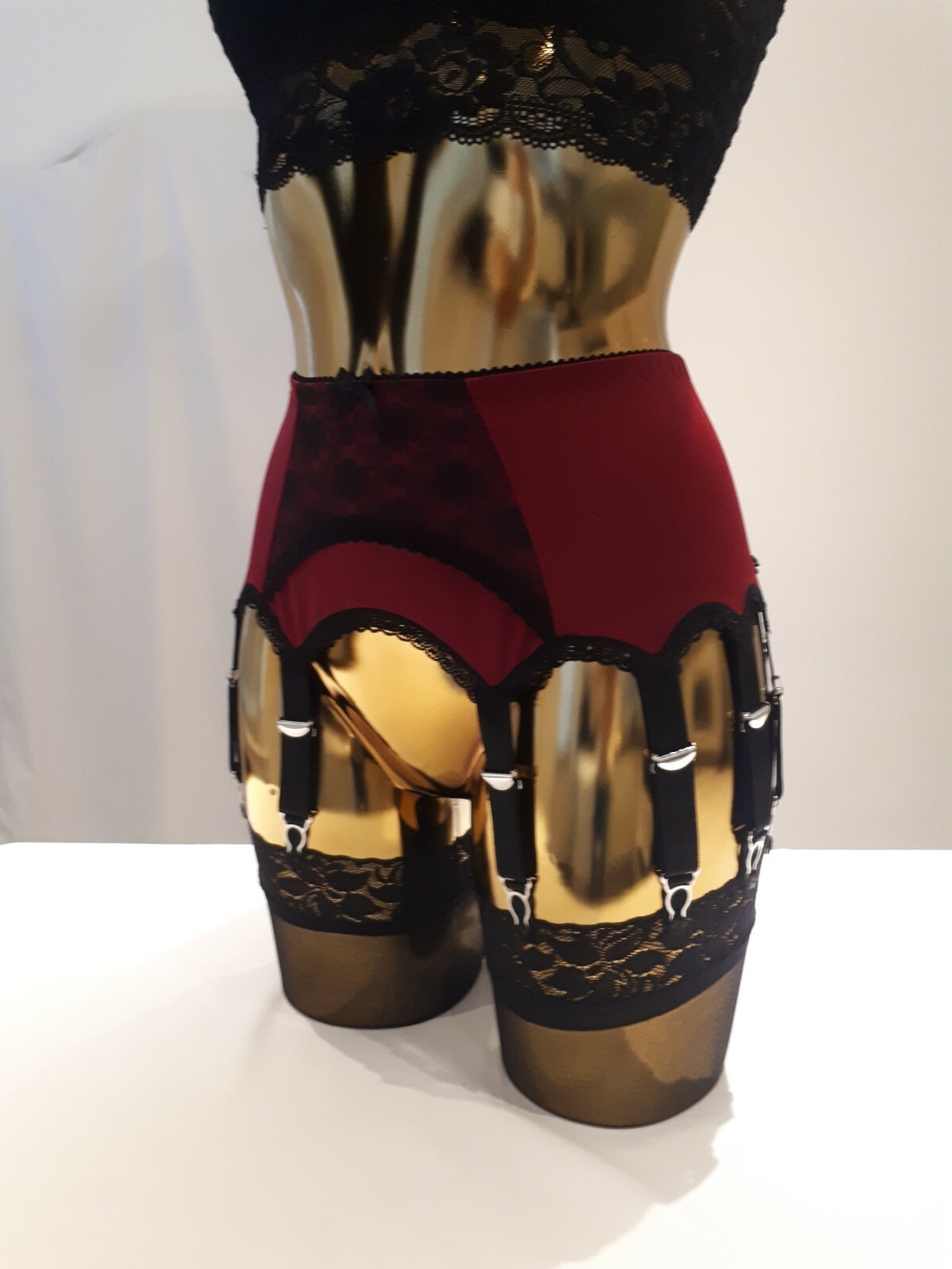 Med-XL 14 Strap Burgundy Red Black Arch Lace Lycra Sexy Designer ...