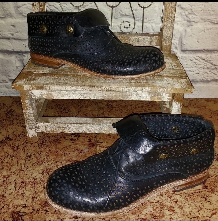 PATRICIA NASH Sabrina Perforated Booties Black Leathe… - Gem