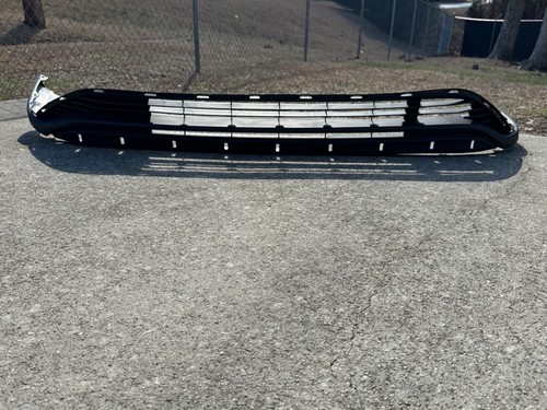 2020 2021 Toyota Highlander Hybrid front bumper valance 52129-0E070 NO ...