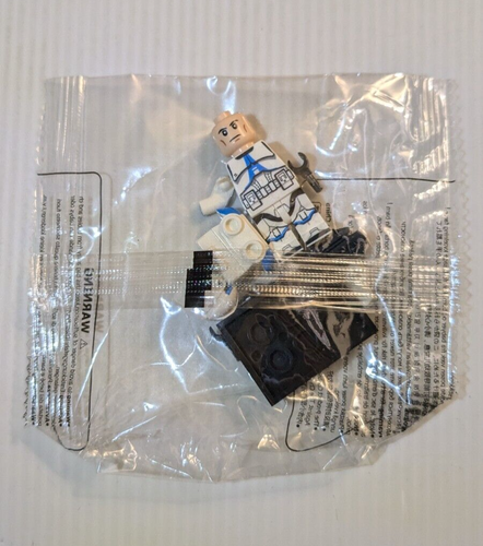 LEGO Packaged Star Wars Blue White Stormtrooper Display Desk Minifigure ...