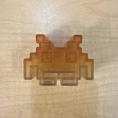 Space Invaders Mini Alien Vinyl Figure Limited Edition Orange Loot ...