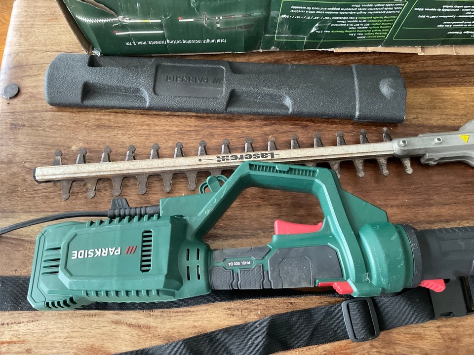 Parkside 900W Long Reach Corded Electric Pole Hedge Trimmer/Pruner ...