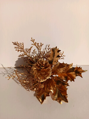 Set of 6 Gold Cedar Acorn Picks Holiday Wreaths, Garlands, Ornaments ...