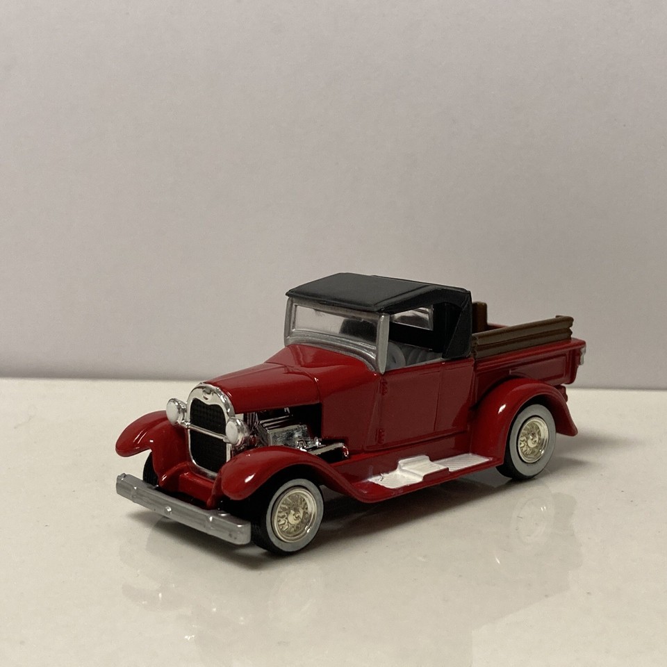 1929 29 Ford Model A Pickup Collectible 1/64 Scale Diecast Diorama ...