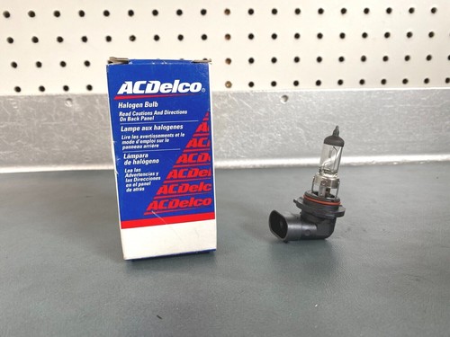 GM OEM NOS 19257054 Low Beam Bulb 1999-2007 Chevy Silverado GMC Sierra ...