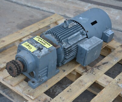 SEW GEARBOX R77 DV132N4/V 17.12:1 Enclosed Gear Drive Gear Box + 7.5kW ...