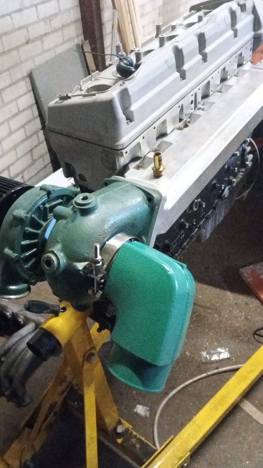 Mercedes OM606 Marine Exhaust Manifold | Netherlands