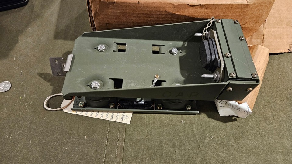 MT-1898/VRC MOUNT FOR R-442/VRC MILITARY RADIO HUMVEE MILITARY. | eBay