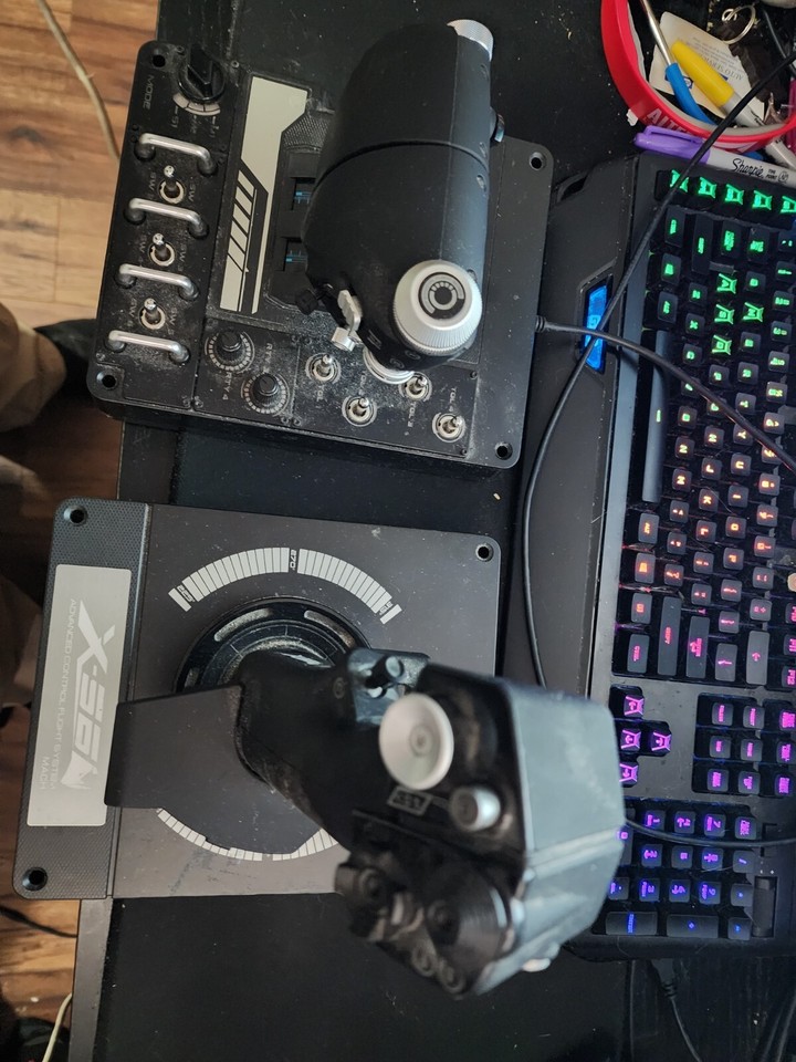 Logitech X56 H.o.t.a.s. RGB Throttle and Stick Simulation Controller ...