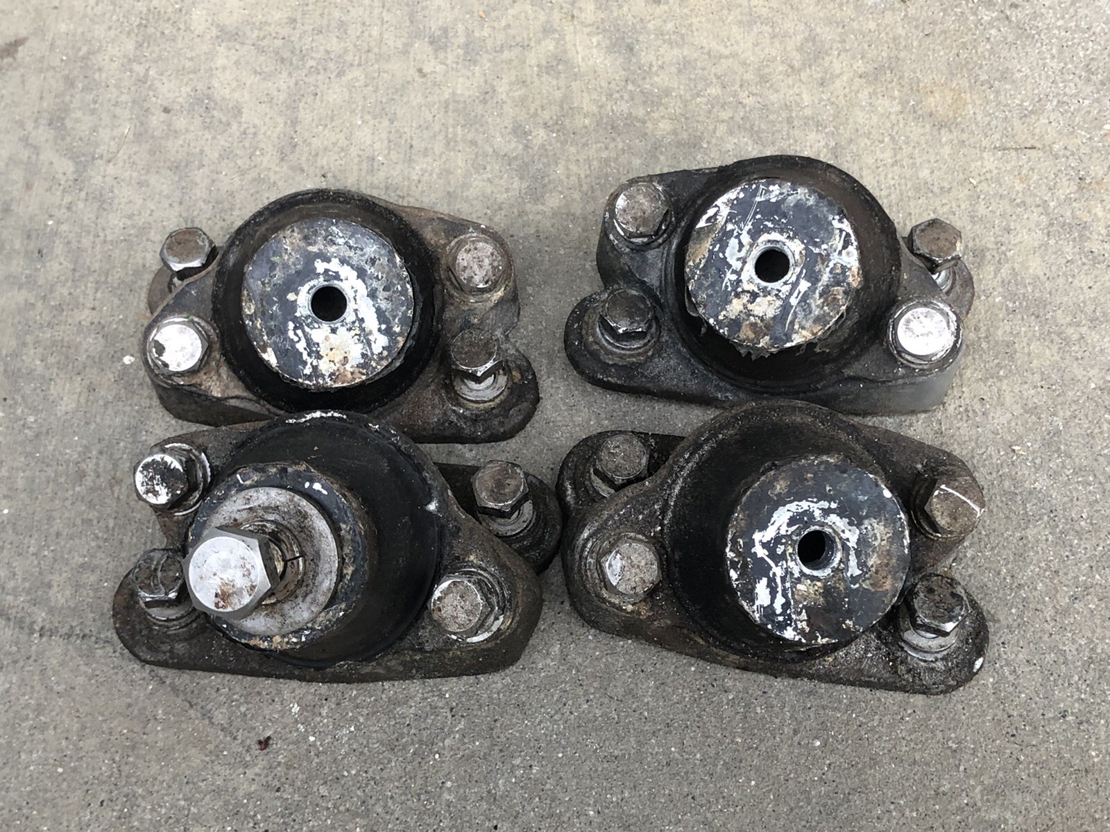 OEM Kawasaki JS 440 550 Js550 Engine motor mounts rubber damper mount ...